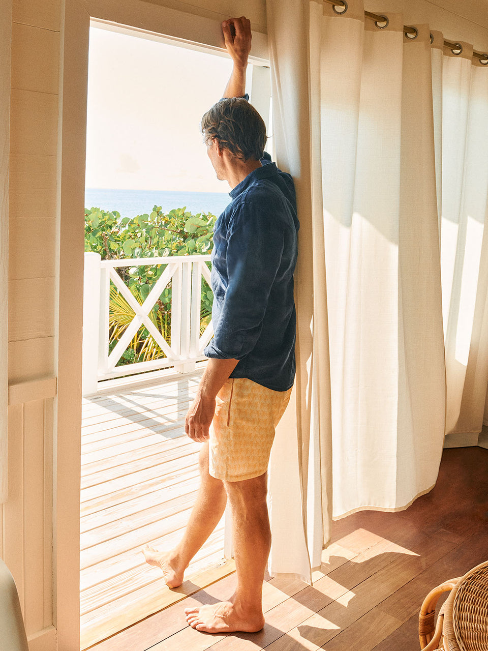 Men's Dishy Fishy Abaco Linen Shirt – LOVE BRAND & Co.
